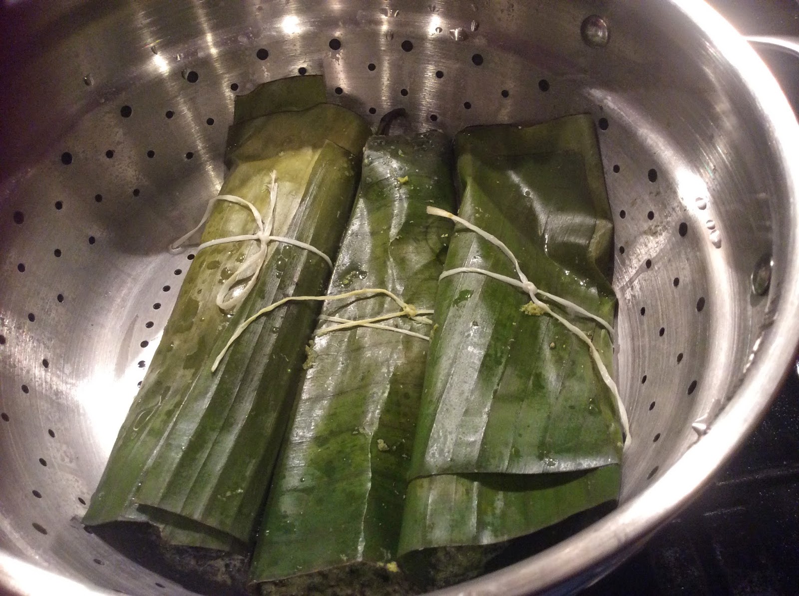 Party On My Table: PATRA NI MACHI. ( Fish wrapped in banana leaves with ...